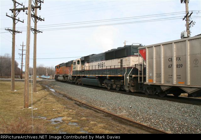 BNSF 9651 + 8869